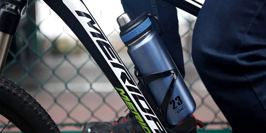 4 Best Bicycle Water Bottles in 2021 - Bike Packers Magazine